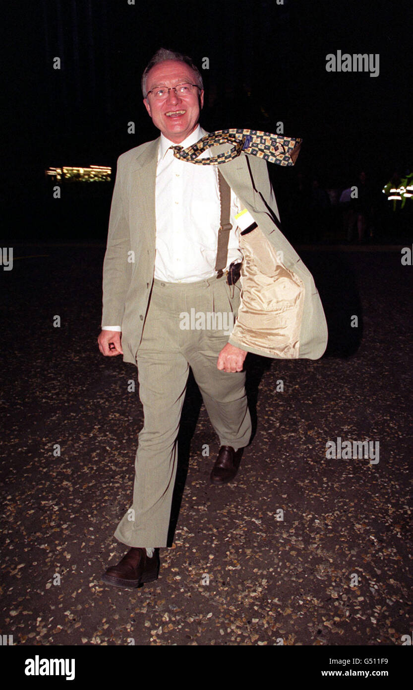 London Mayor Ken Livingstone attending the Tate Modern Gallery which ...
