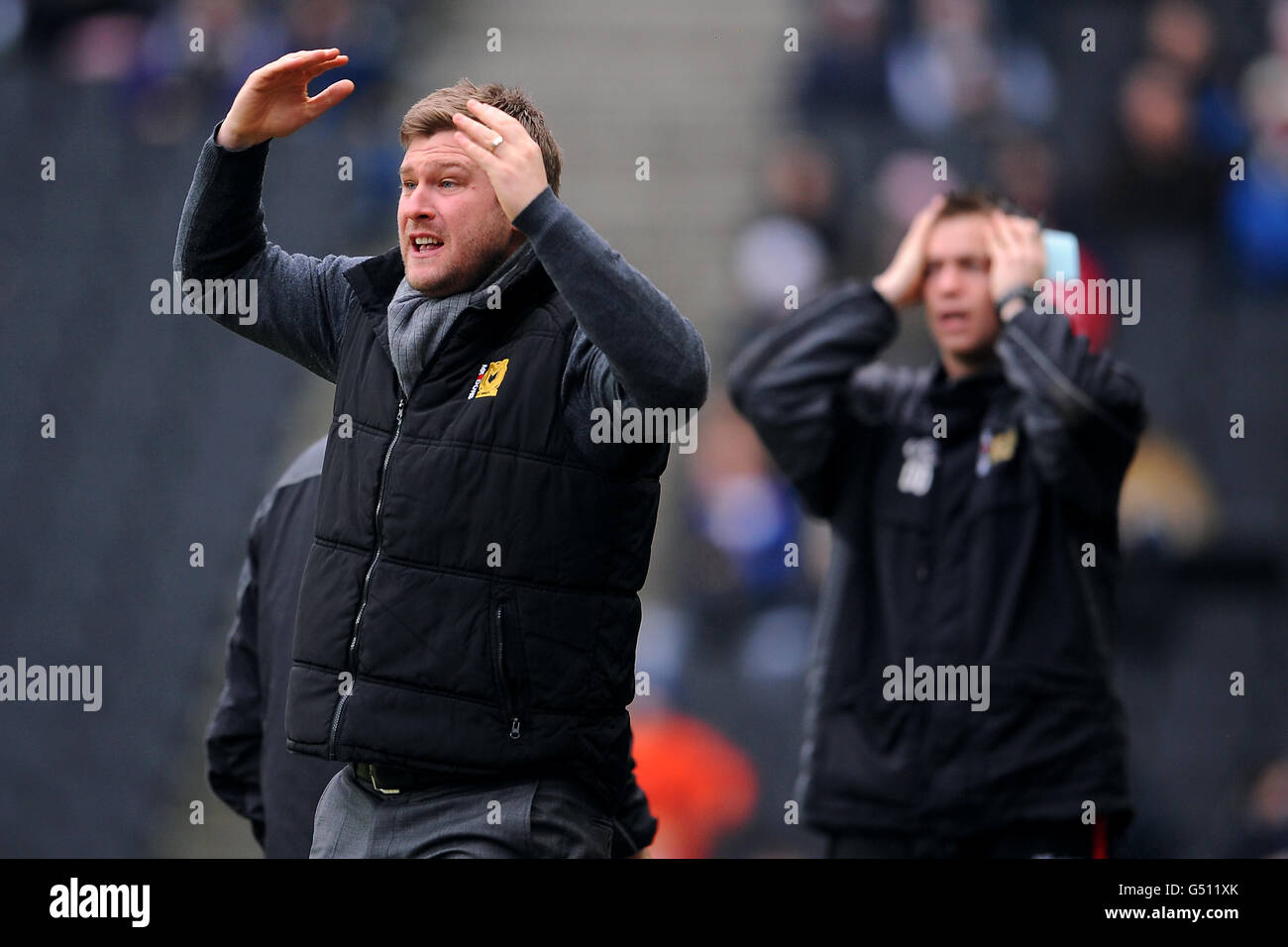 Milton dons manager karl robinson to bad refereeing decision hi-res ...