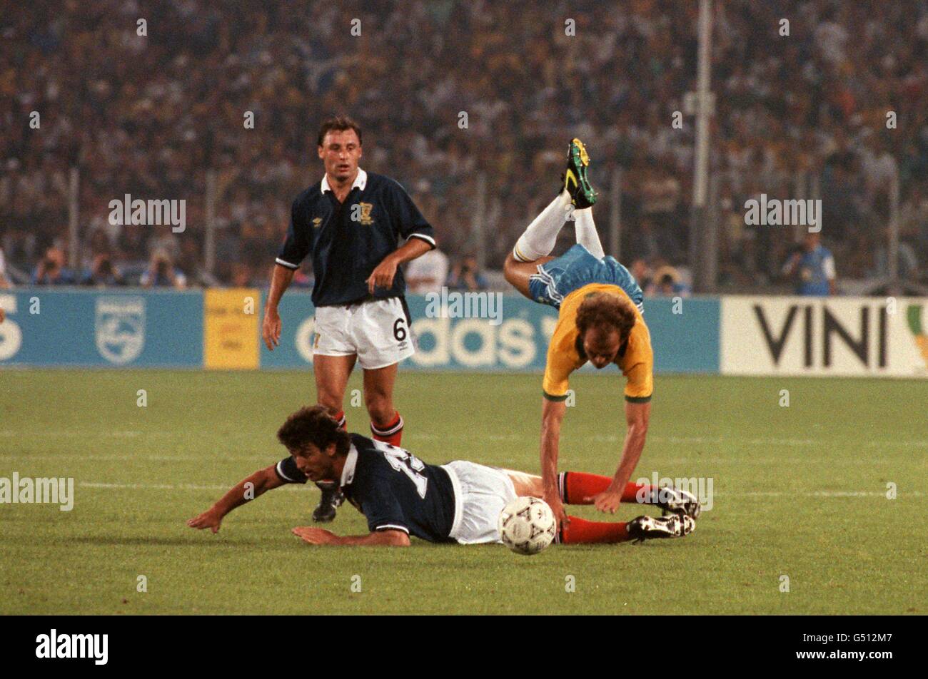 World cup 1990 scotland hi-res stock photography and images - Alamy