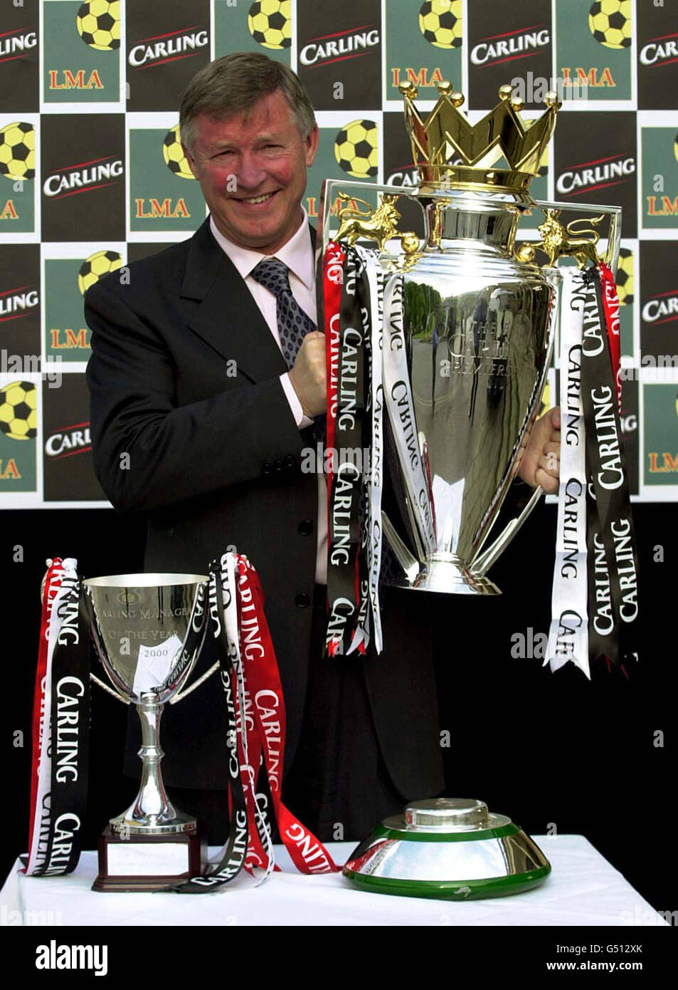 Alex ferguson trophy premiership hi-res stock photography and images ...