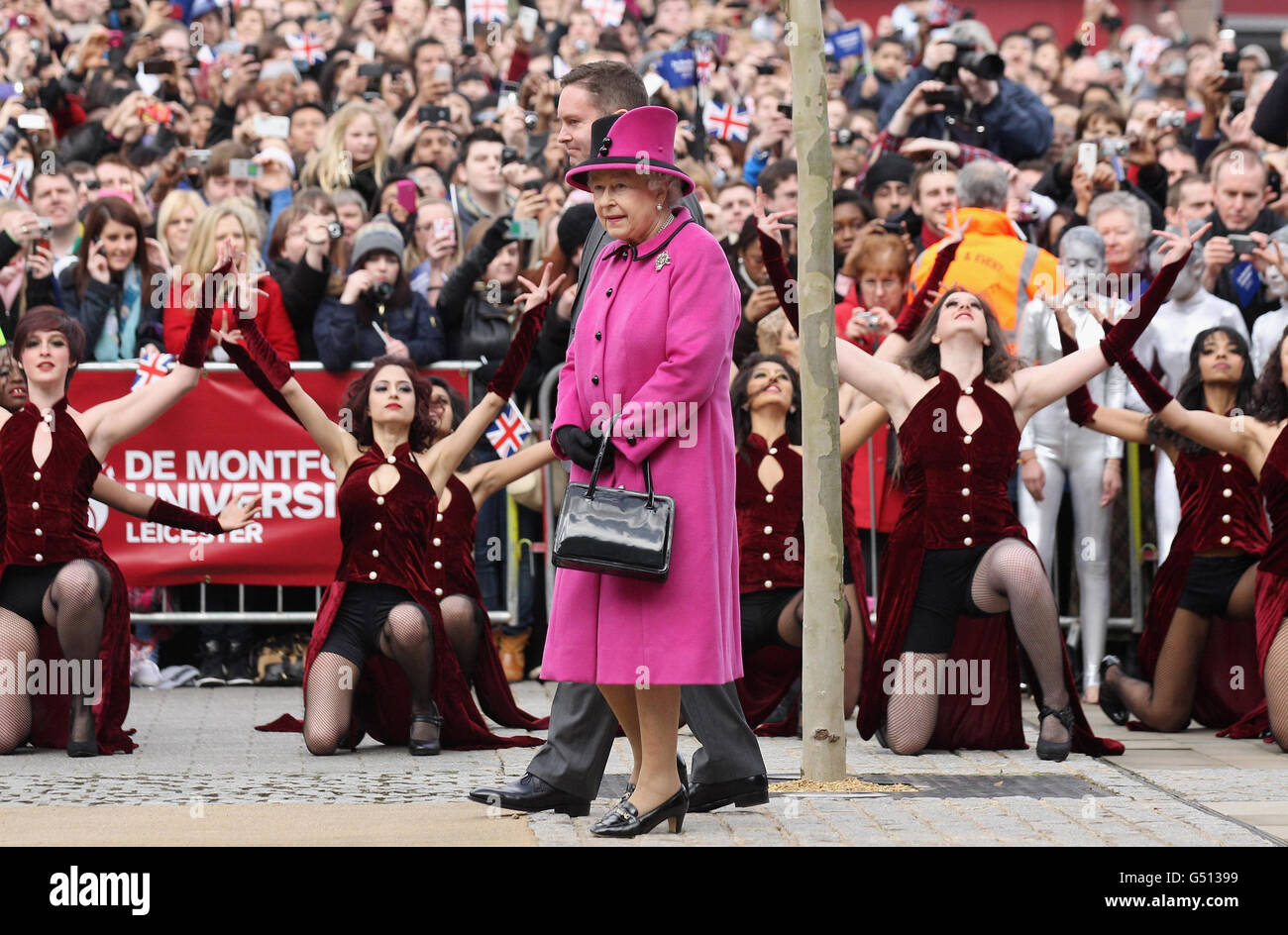 Queen elizabeth ii visits de montfort university in leicester hi-res ...