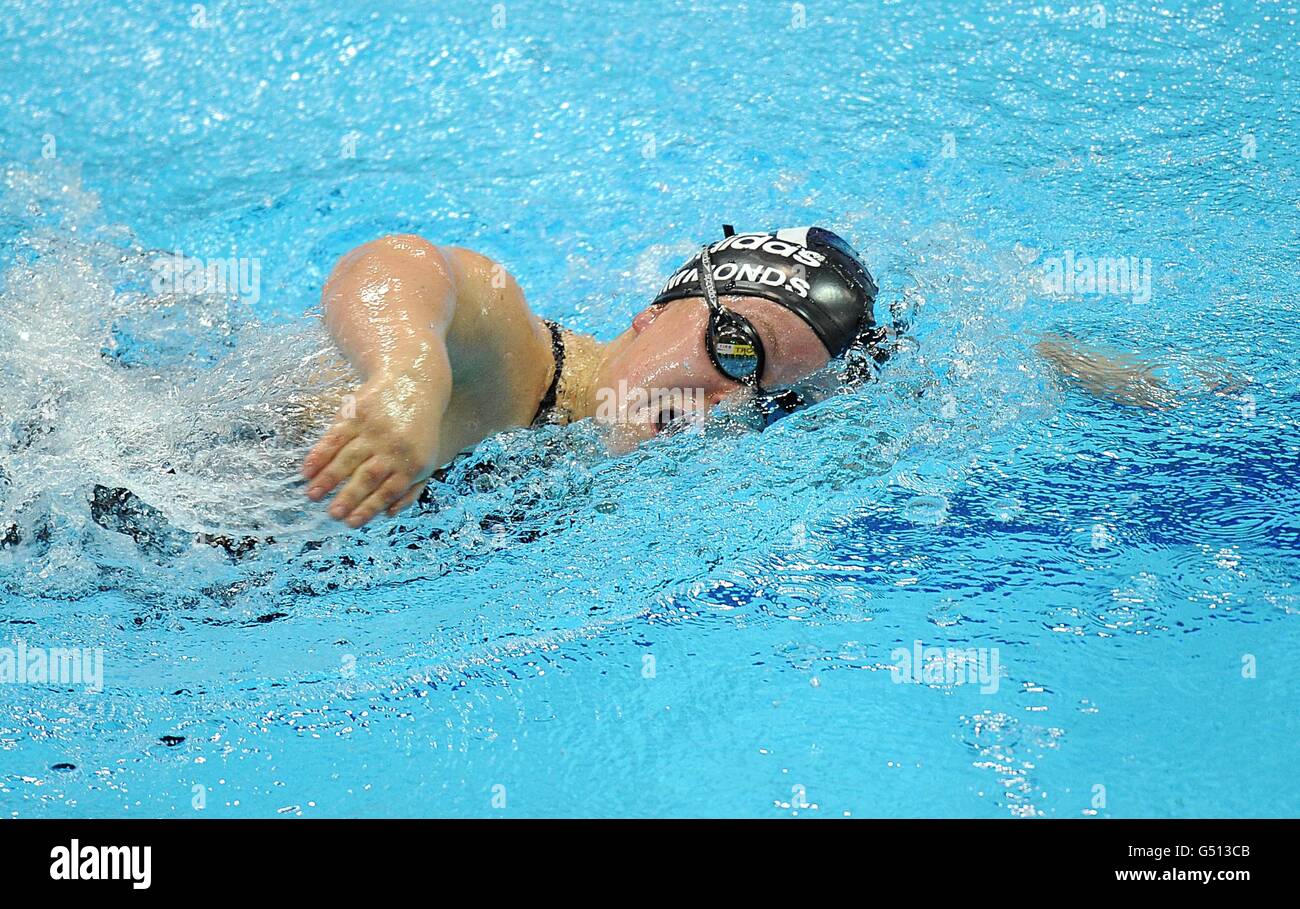 Mid length half swimming world record hi-res stock photography and ...