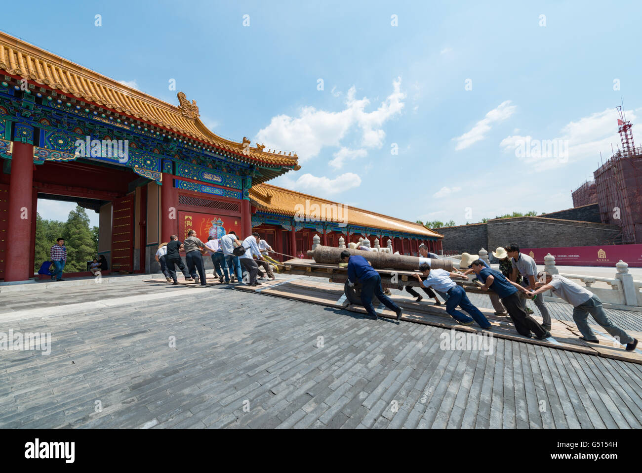 Ramp for carts hi-res stock photography and images - Alamy