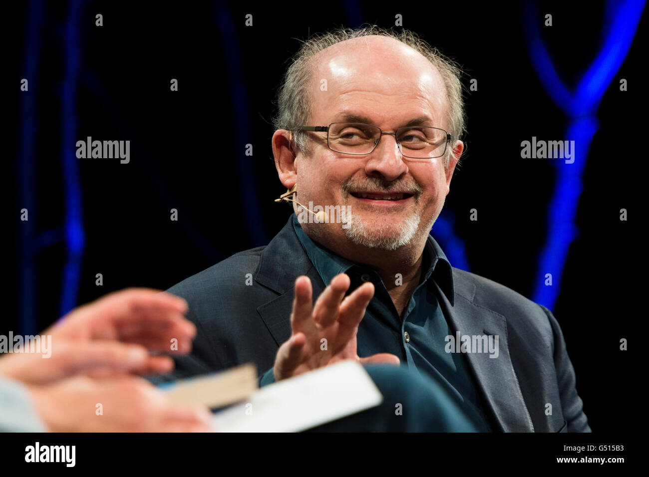 Salman rushdie writer hi-res stock photography and images - Alamy