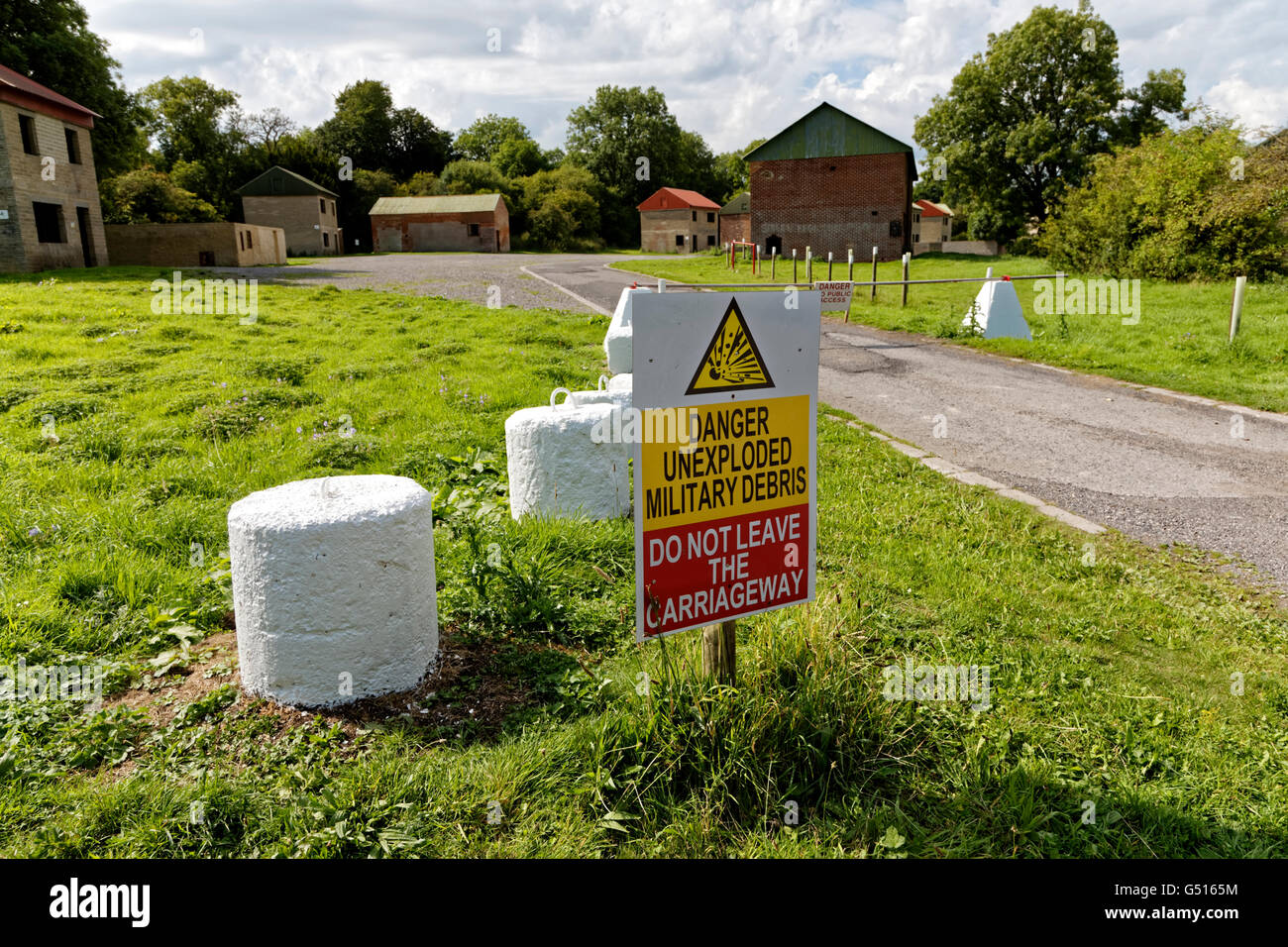 Mod salisbury plain hi-res stock photography and images - Alamy