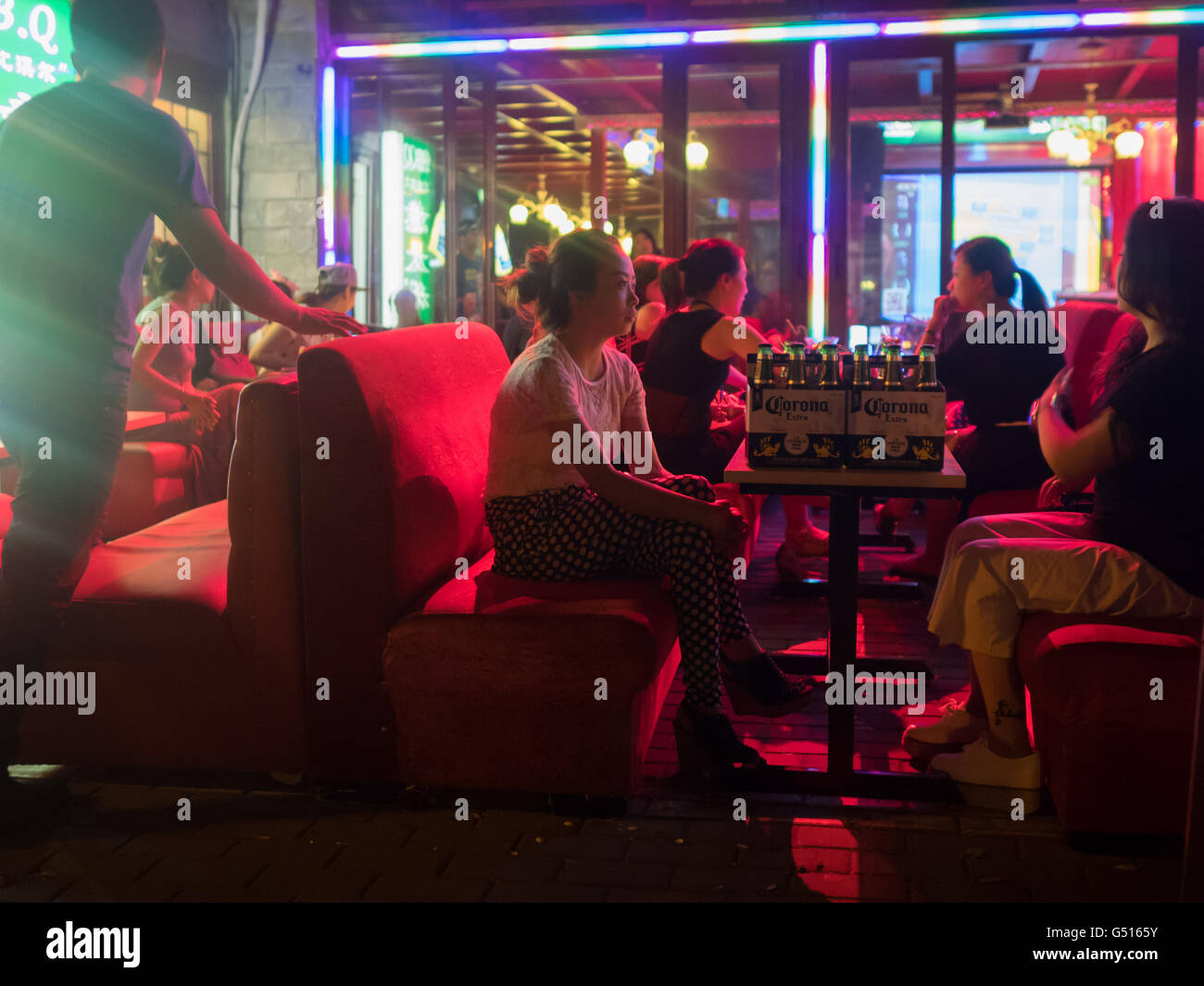 China, Beijing, bar scene on the Qianghai Lake Stock Photo - Alamy