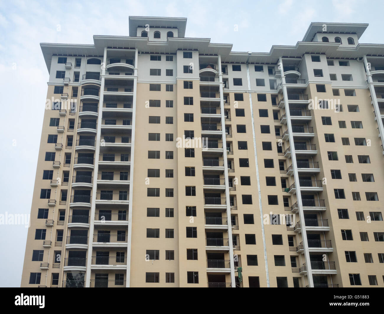 China high rise apartment buildings hi-res stock photography and images ...