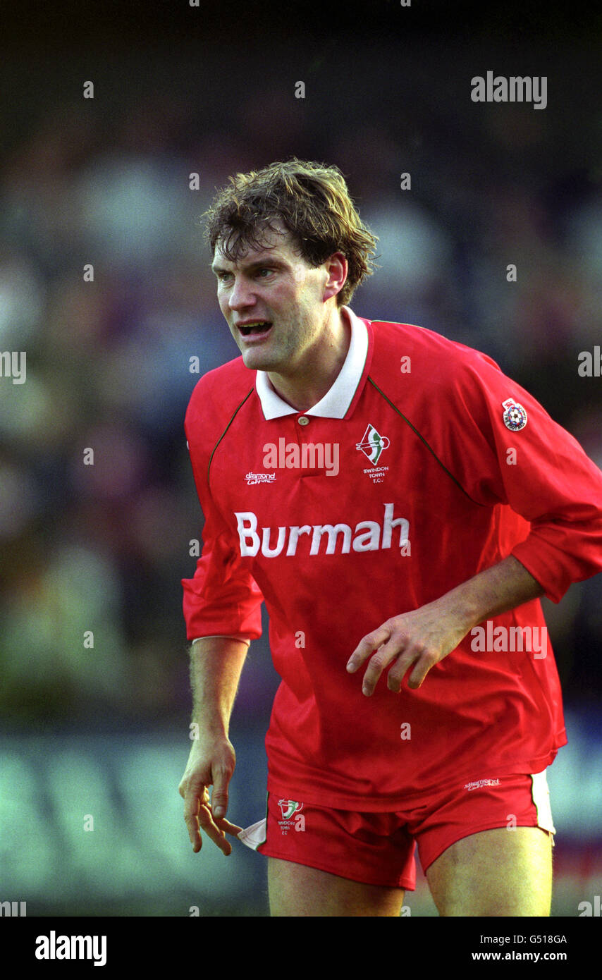 Soccer barclays league division one swindon town v portsmouth hi-res ...