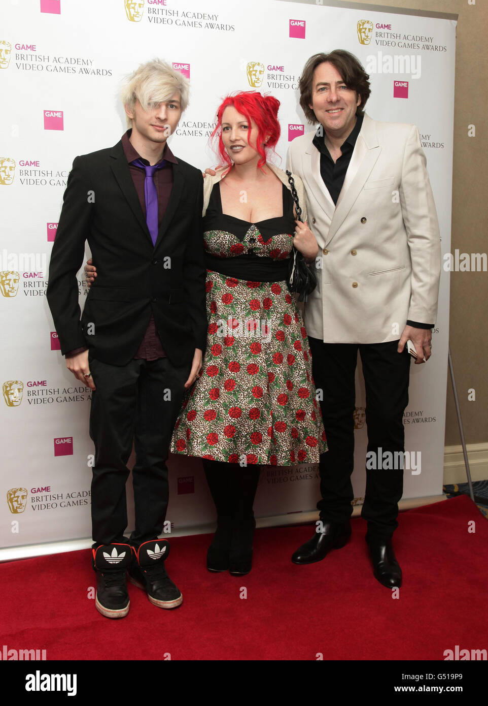 Jonathan Ross (right) with his wife Jane Goldman and their son Harvey ...