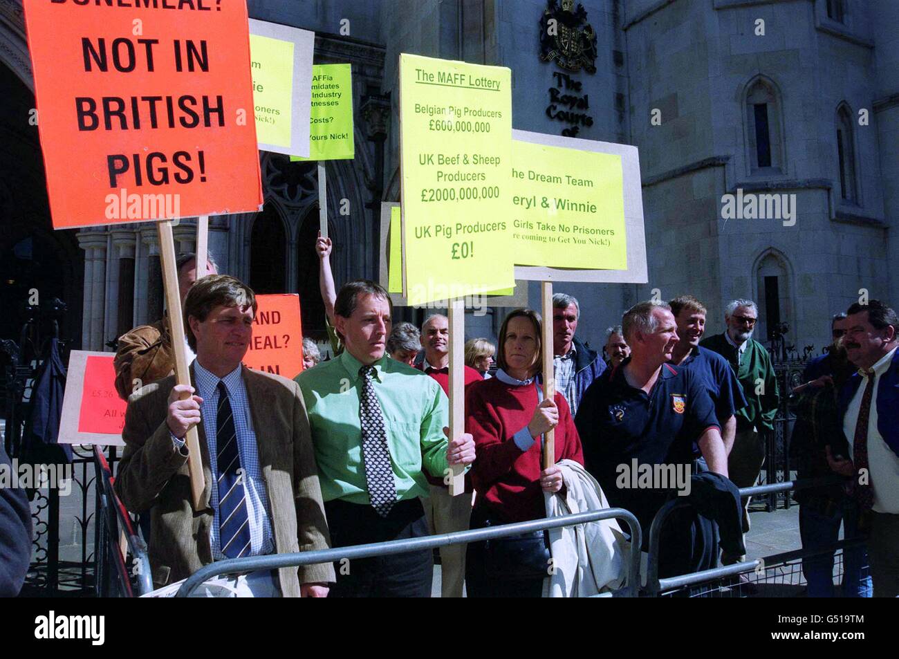 Farmers at the high court hi-res stock photography and images - Alamy