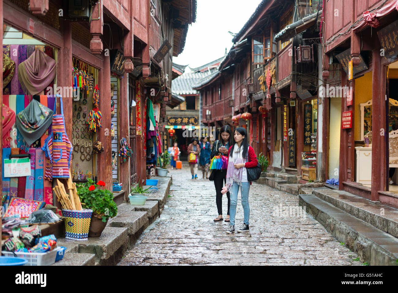 China, Yunnan Sheng, Lijiang Shi, Old Town of Lijang Stock Photo - Alamy