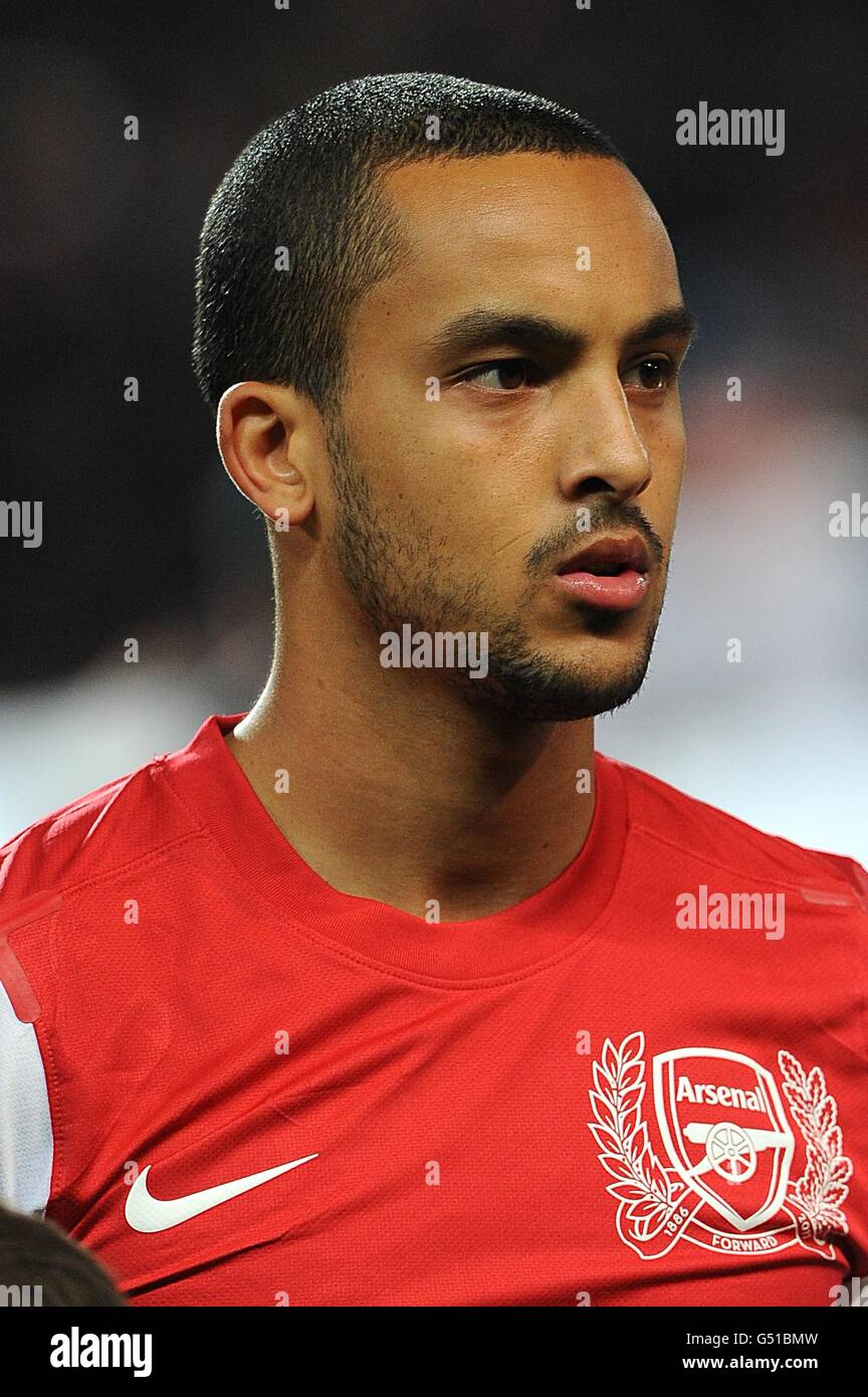 Theo walcott arsenal champions league hi-res stock photography and ...