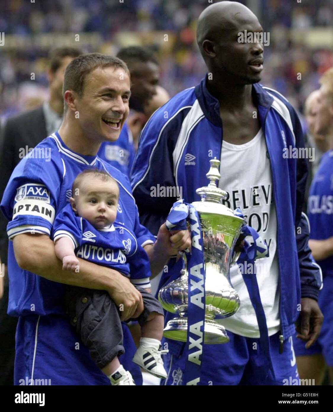 Fa cup trophy 2000 hi-res stock photography and images - Alamy