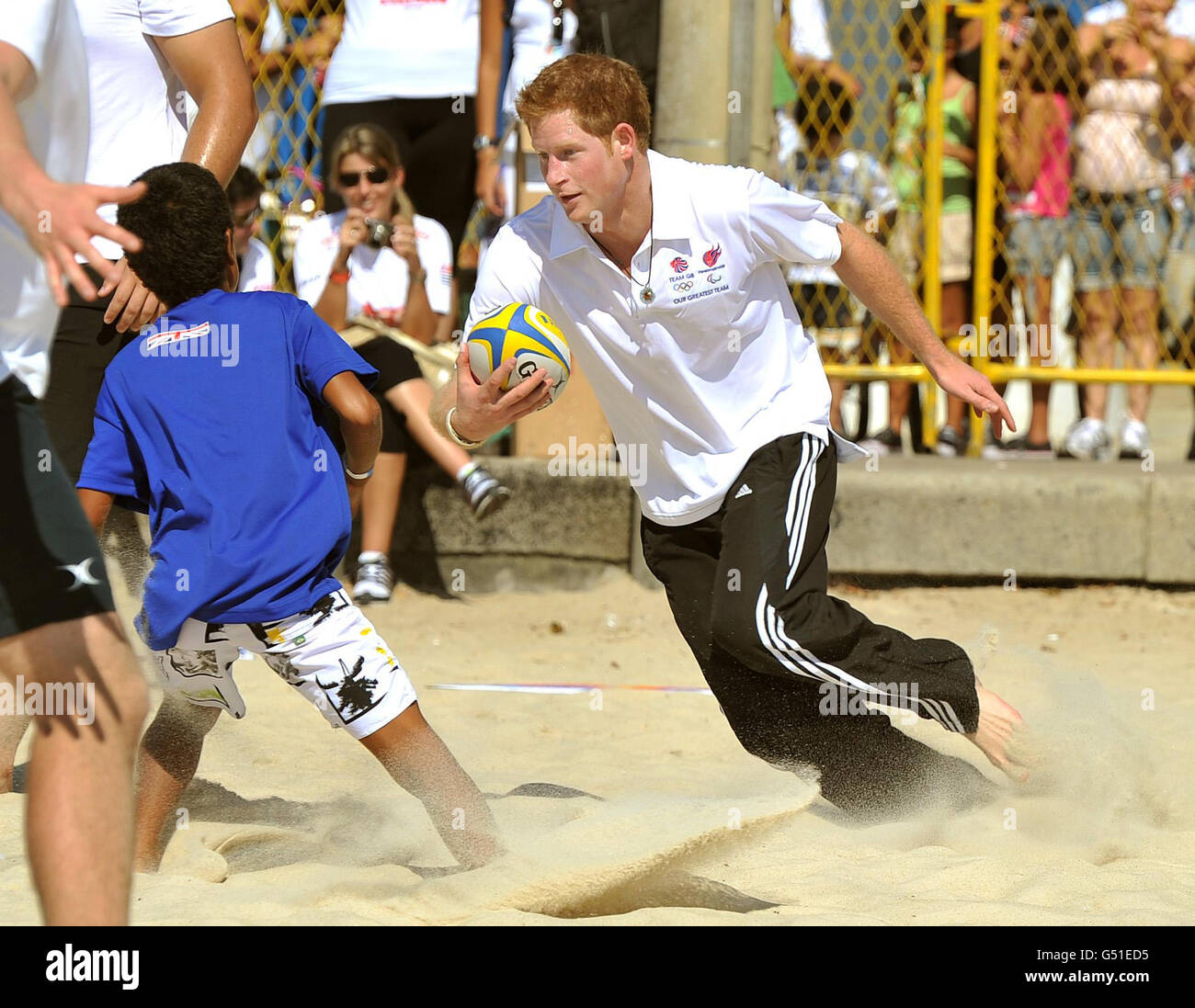 Beach touch rugby hi-res stock photography and images - Alamy