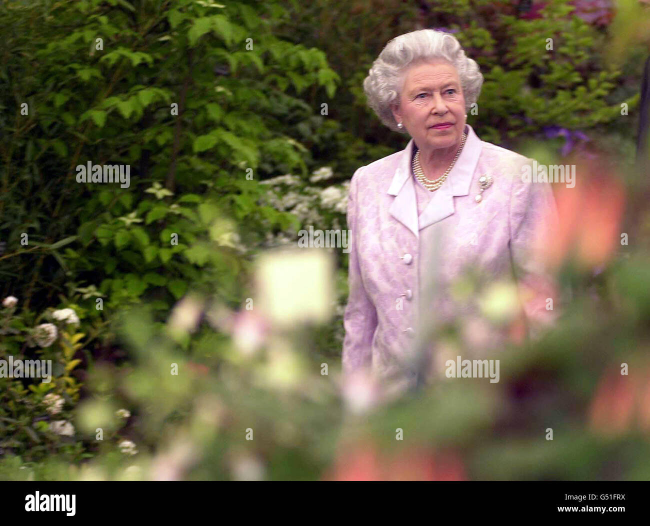 Queen Elizabeth II during her visit to the Chelsea Flower Show in ...