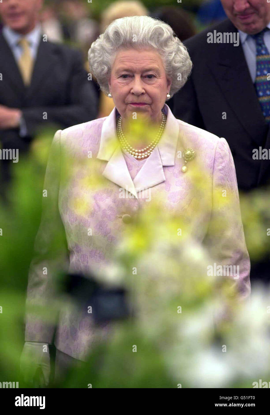 Chelsea flower queen visit hi-res stock photography and images - Alamy