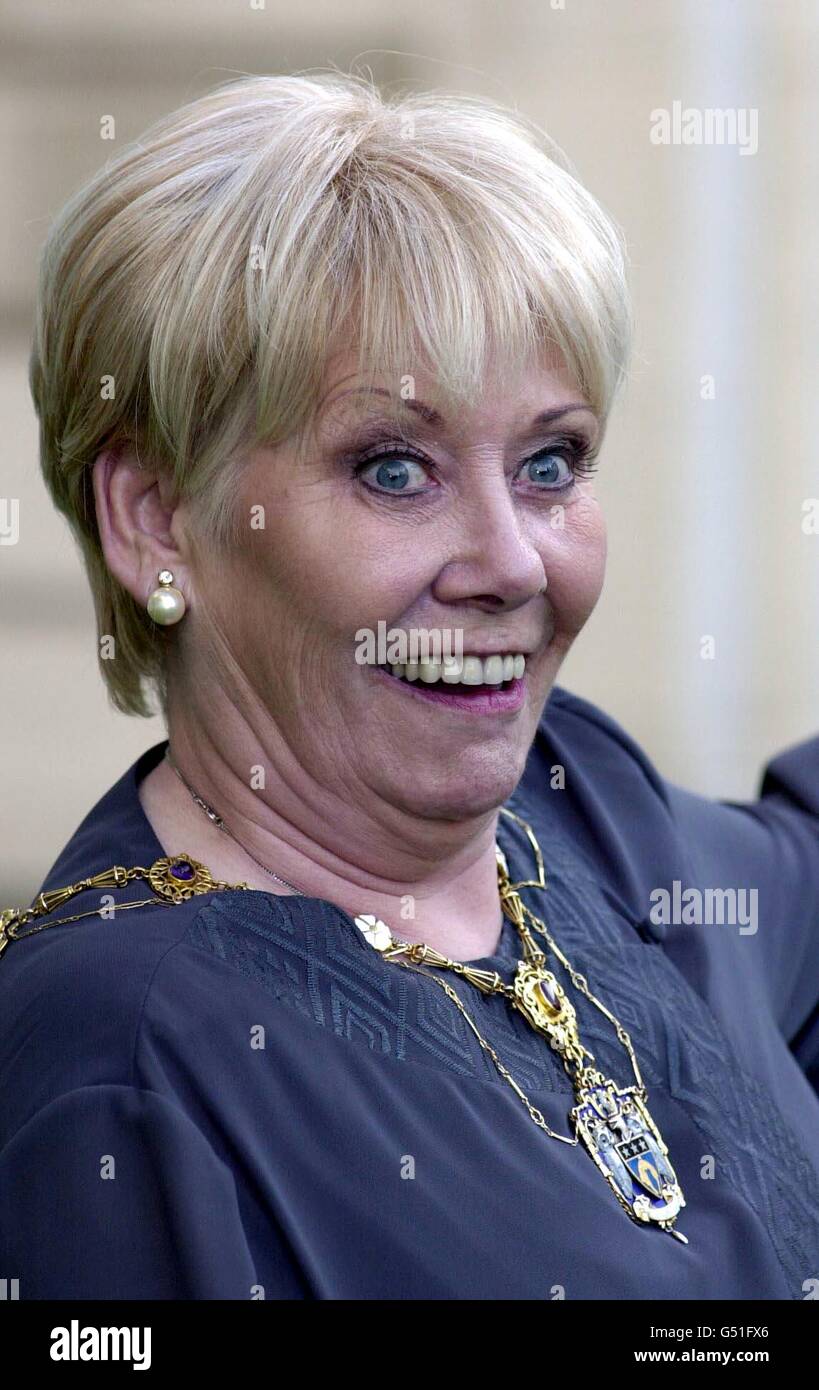 Chain of office hi-res stock photography and images - Alamy