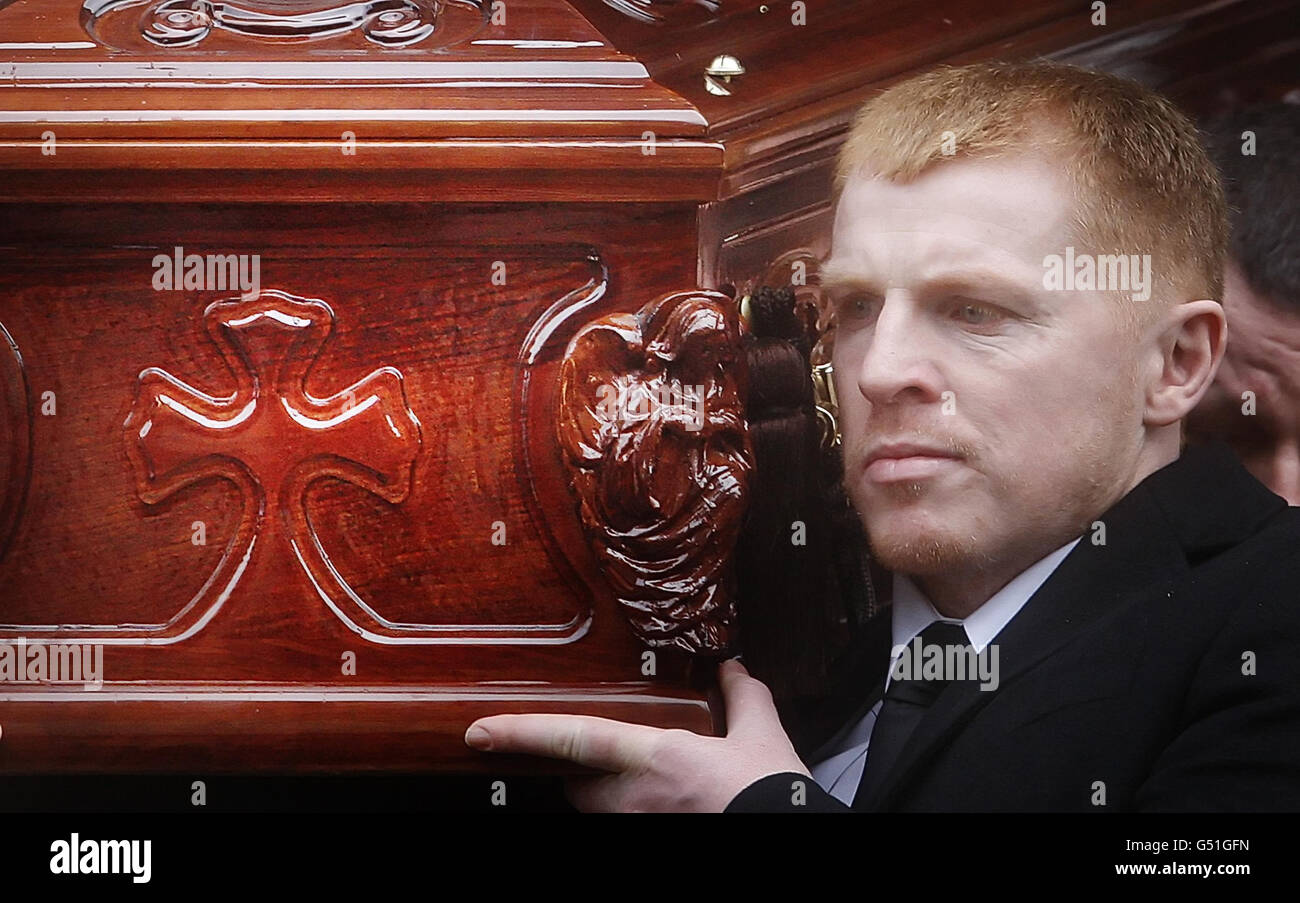 Paul Mcbride Funeral High Resolution Stock Photography and Images - Alamy