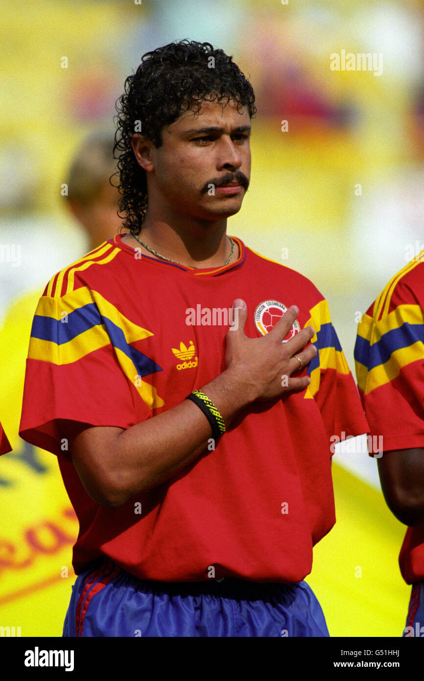 Soccer - World Cup Italia 90 - Colombia Stock Photo - Alamy