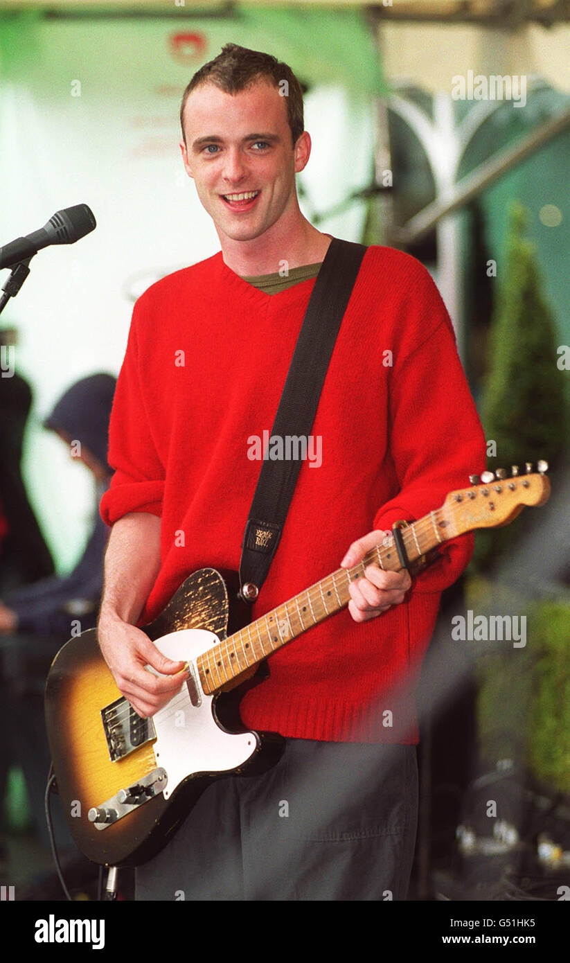 Travis Gig On Roof Covent Garden Stock Photo - Alamy