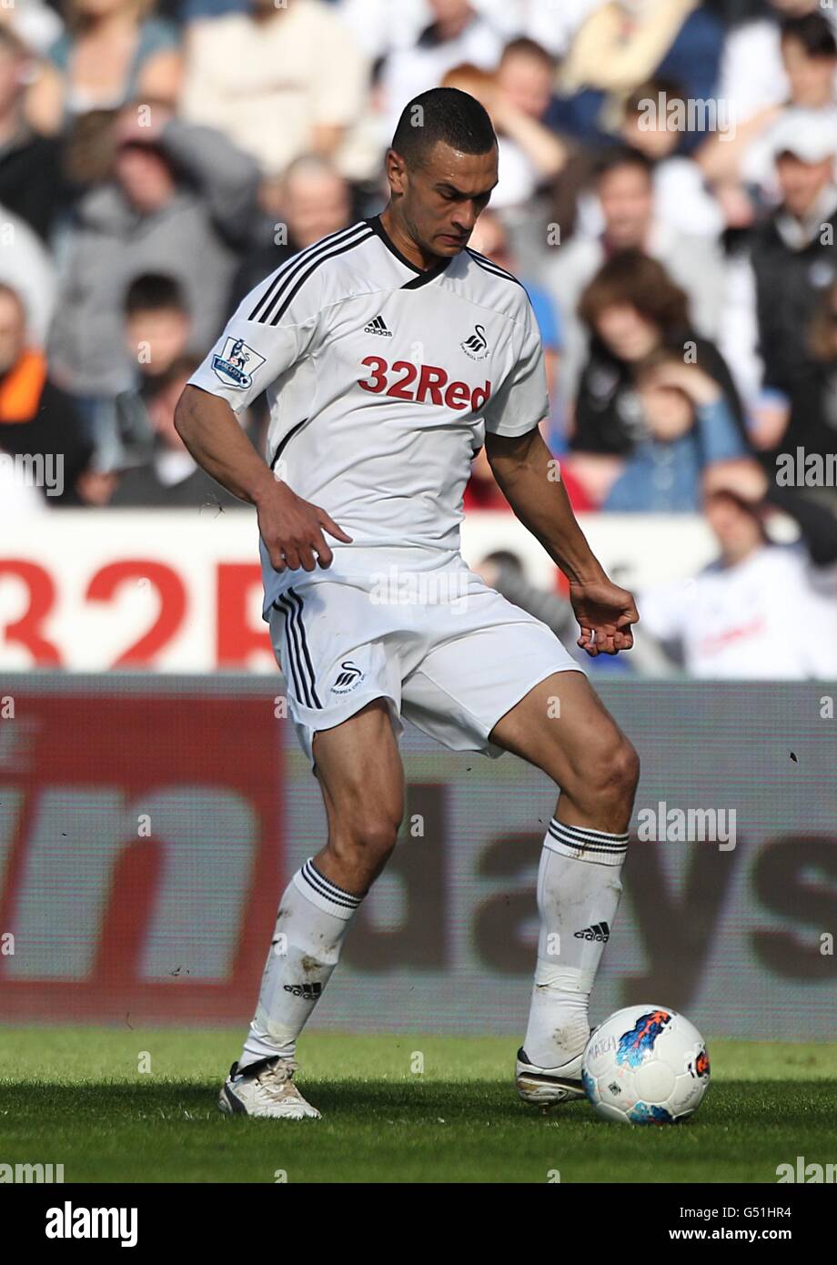 Steven caulker swansea hi-res stock photography and images - Alamy