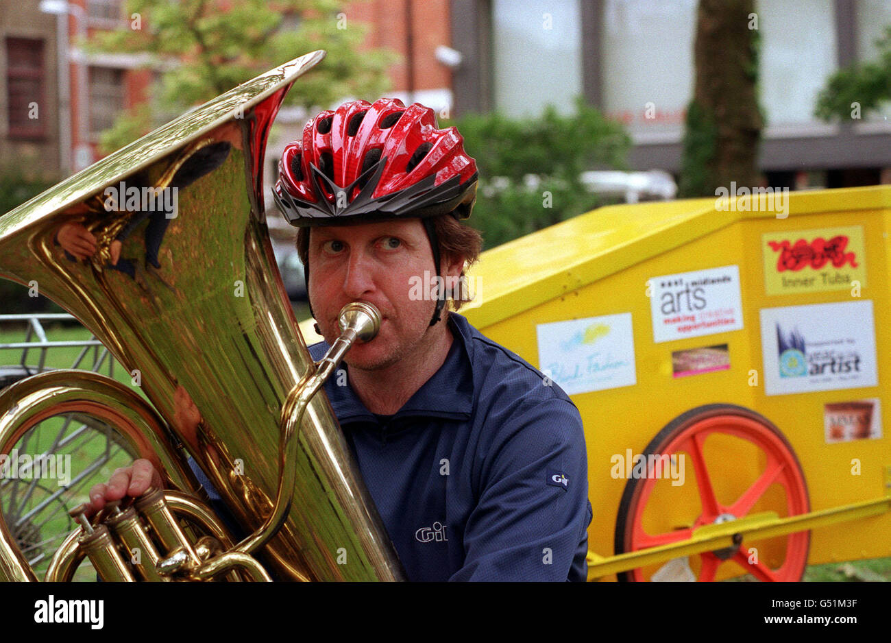 Musician artists celebrity hi-res stock photography and images - Alamy