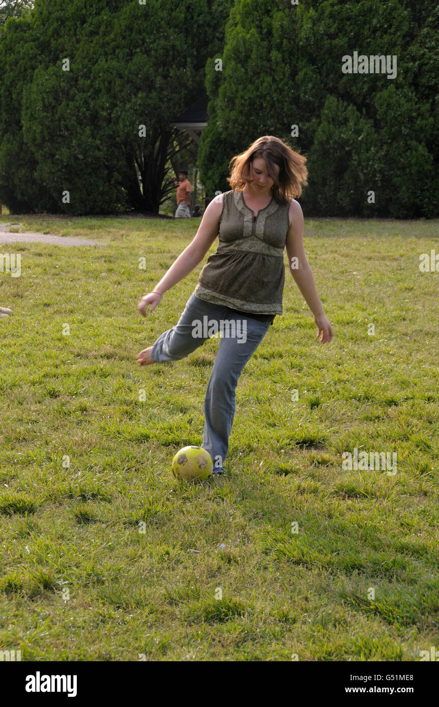 Kick the ball hi-res stock photography and images - Alamy