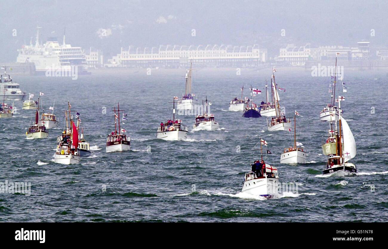 Dunkirk evacuation boats hi-res stock photography and images - Alamy