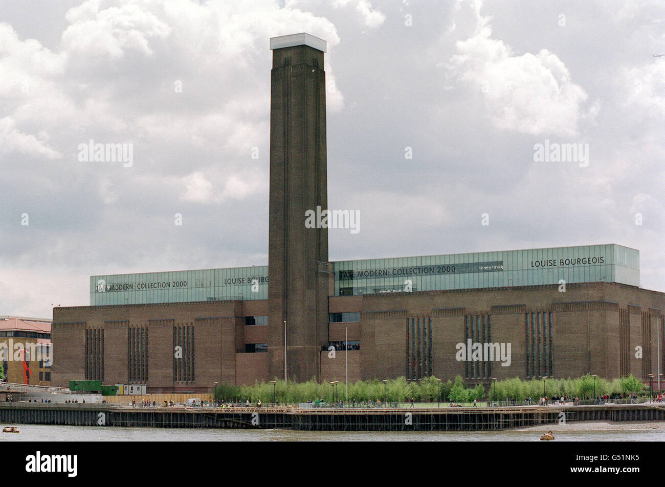 Which was commissioned by the tate gallery hi-res stock photography and ...