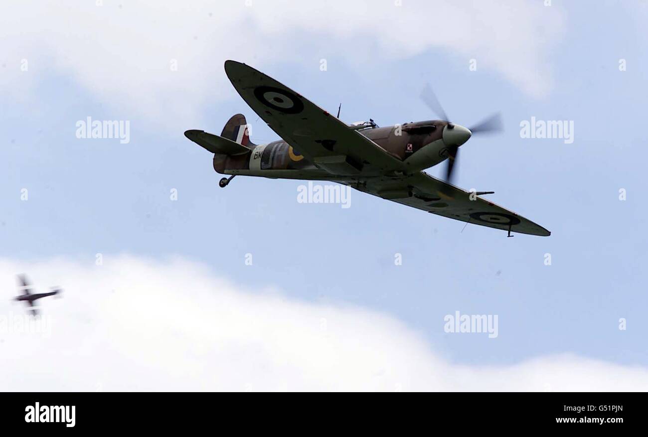 Spitfires dunkirk hi-res stock photography and images - Alamy