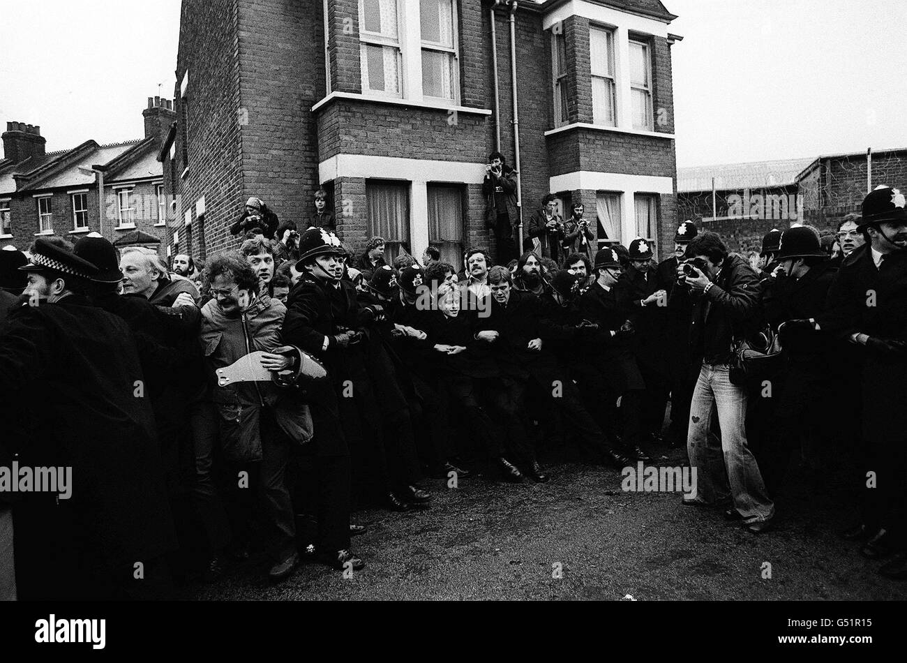 Grunwick film processing laboratories hi-res stock photography and ...