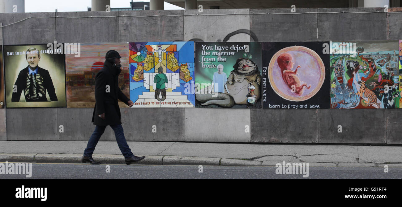 Guerrilla art exhibition Stock Photo - Alamy