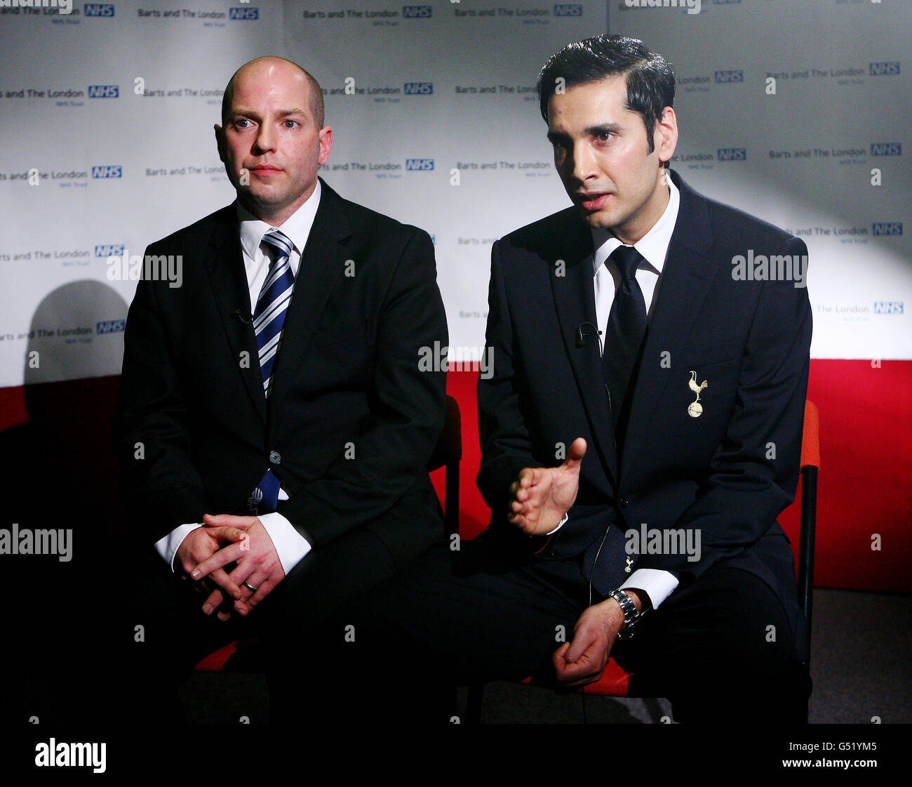 Tottenham hotspur team doctor dr shabaaz mughal hi-res stock ...