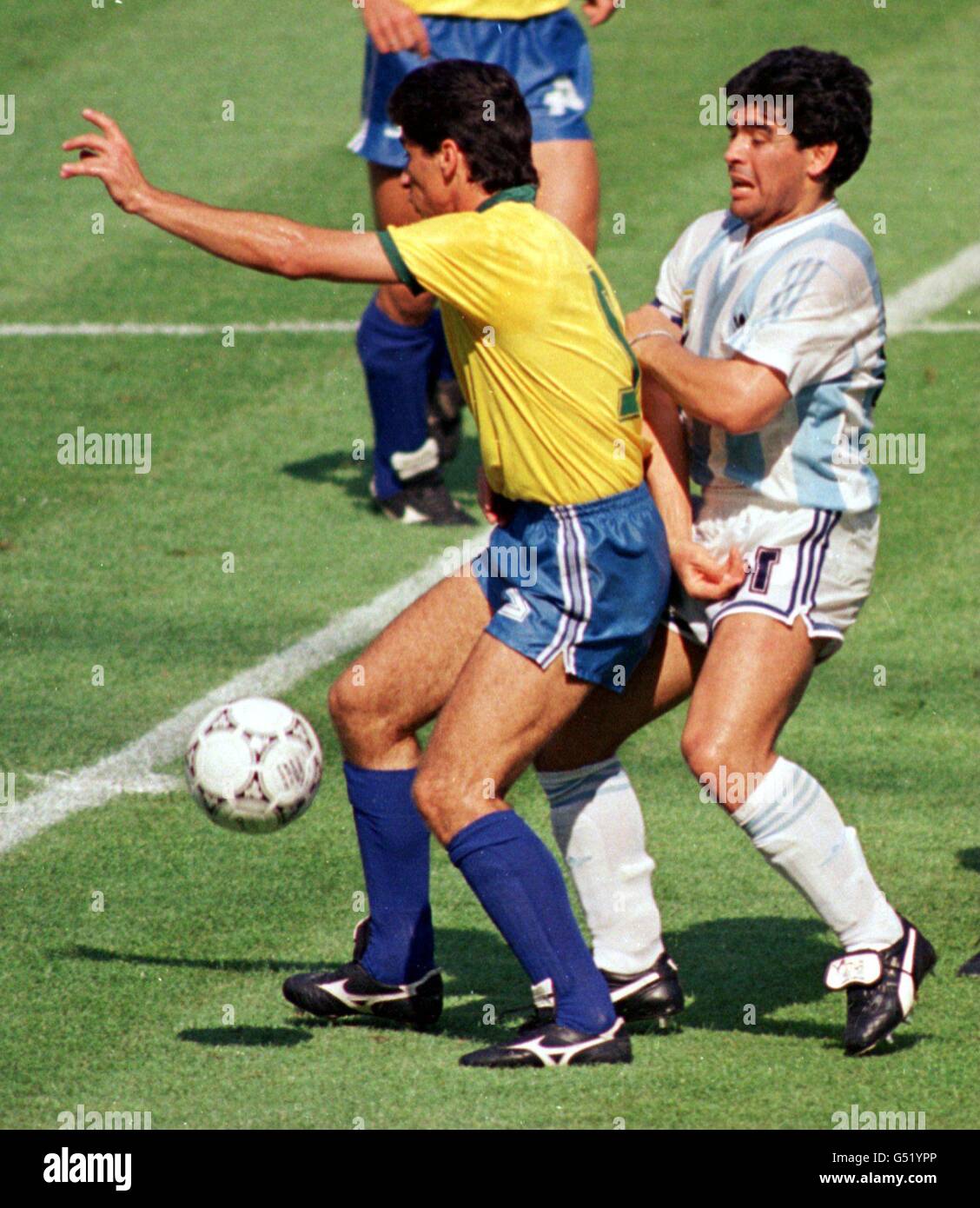 WORLD CUP FOOTBALL MATCH Stock Photo - Alamy