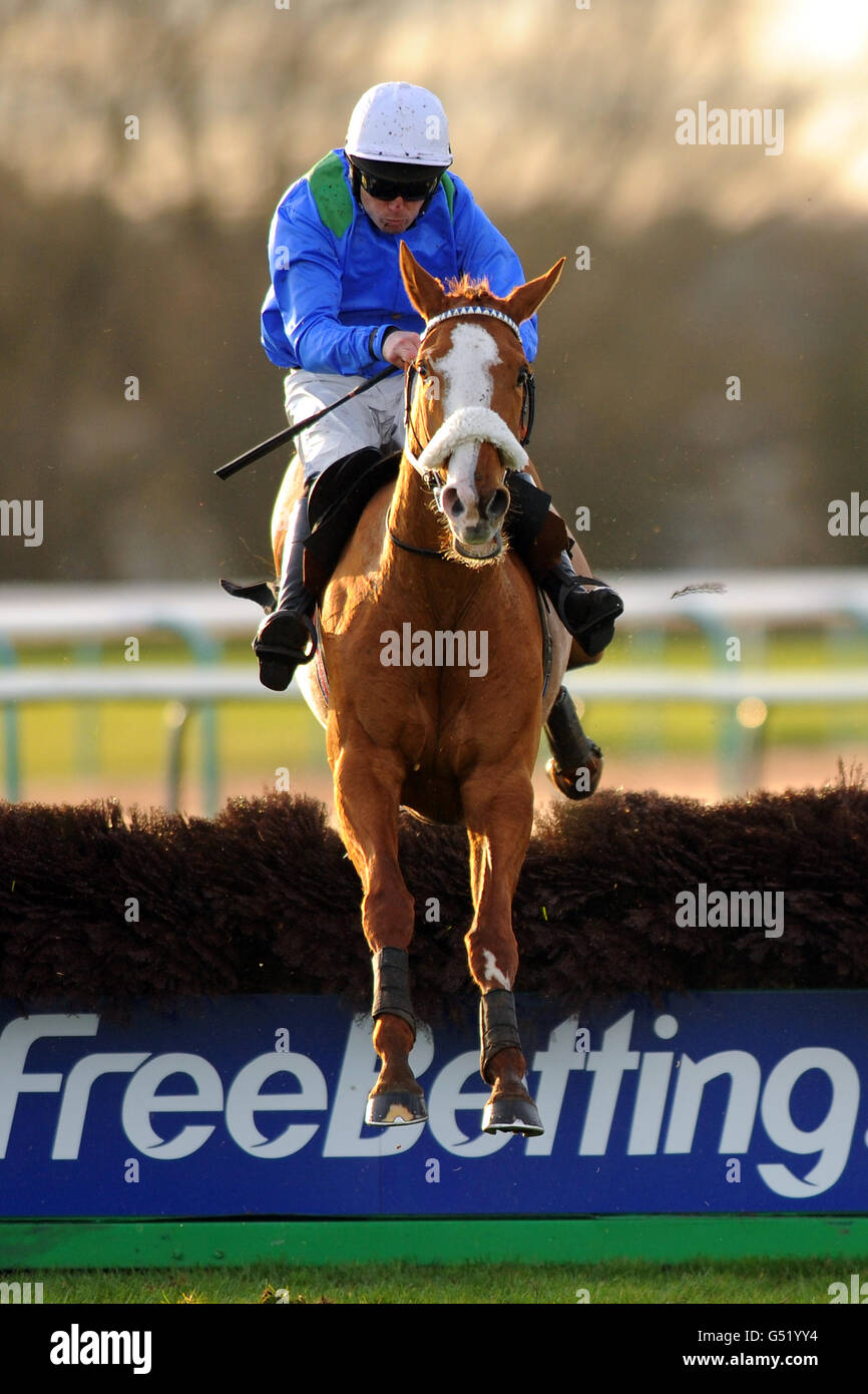 Ridden by jockey tom siddall hi-res stock photography and images - Alamy