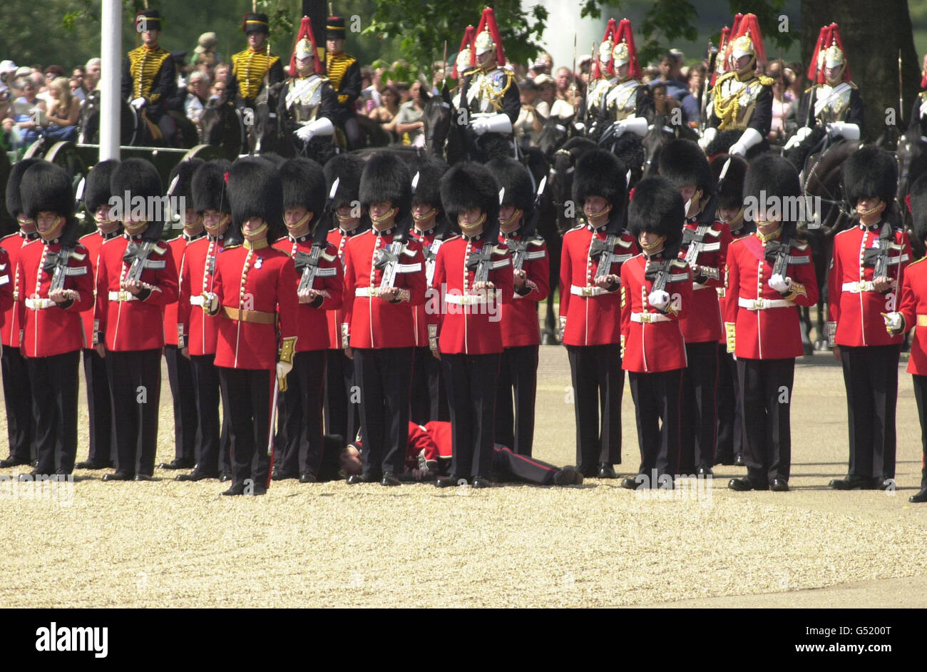 Fainting guard at trooping the colour hi-res stock photography and ...