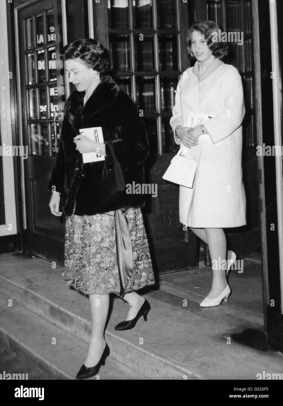 Queen elizabeth 1 and theatre hi-res stock photography and images - Alamy