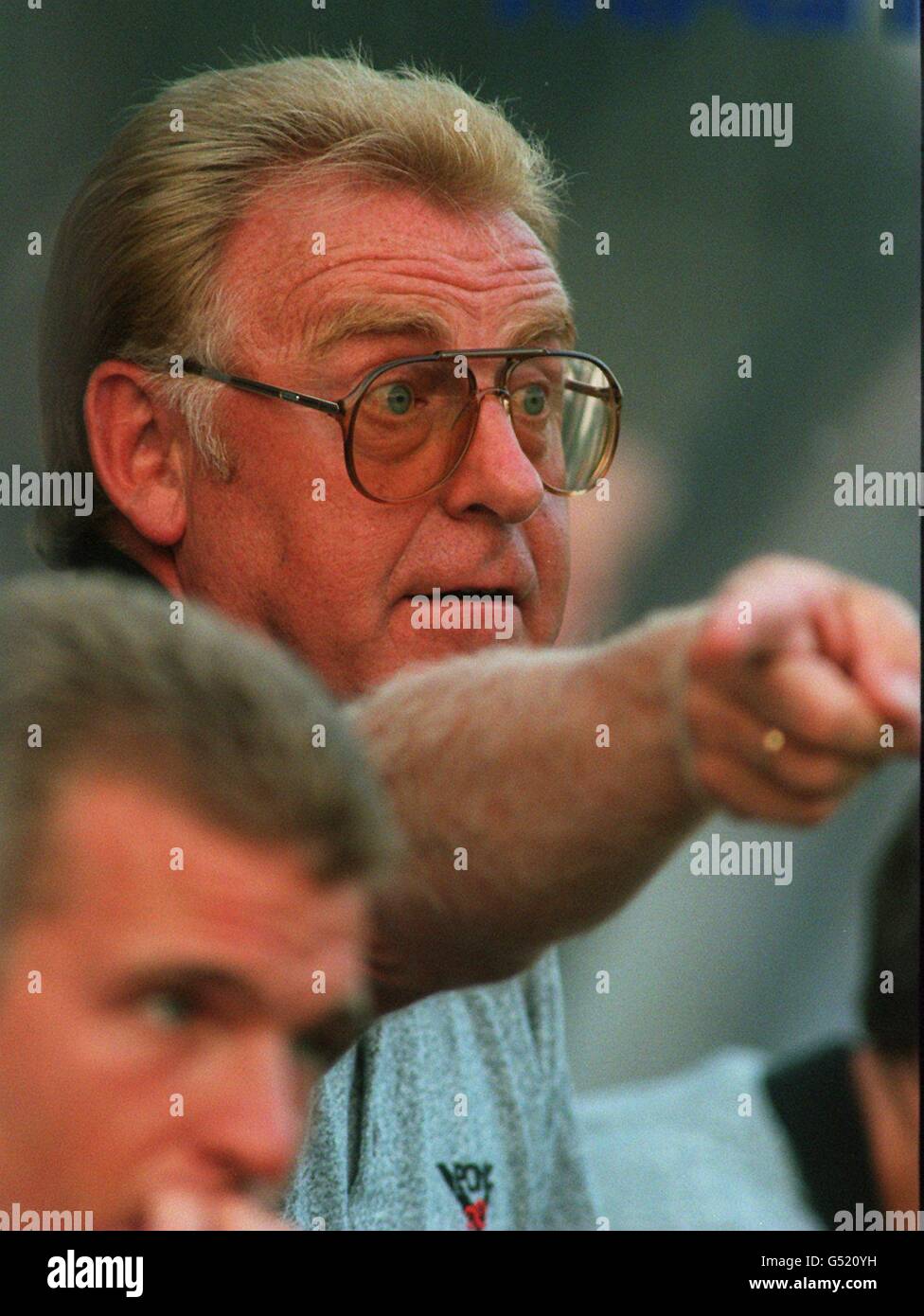 Soccer dave merrington hi-res stock photography and images - Alamy