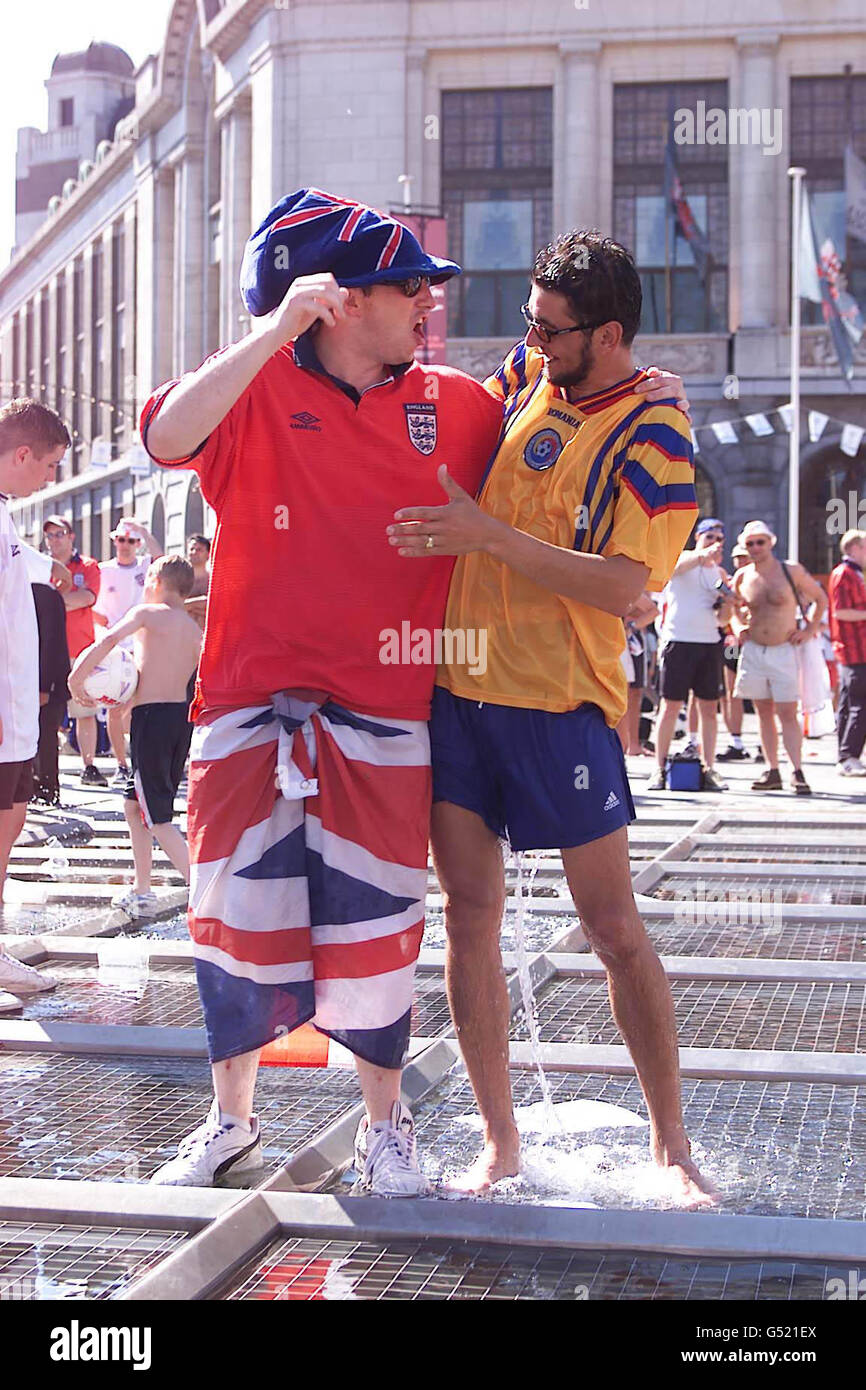 Euro 2000 england fans hi-res stock photography and images - Alamy