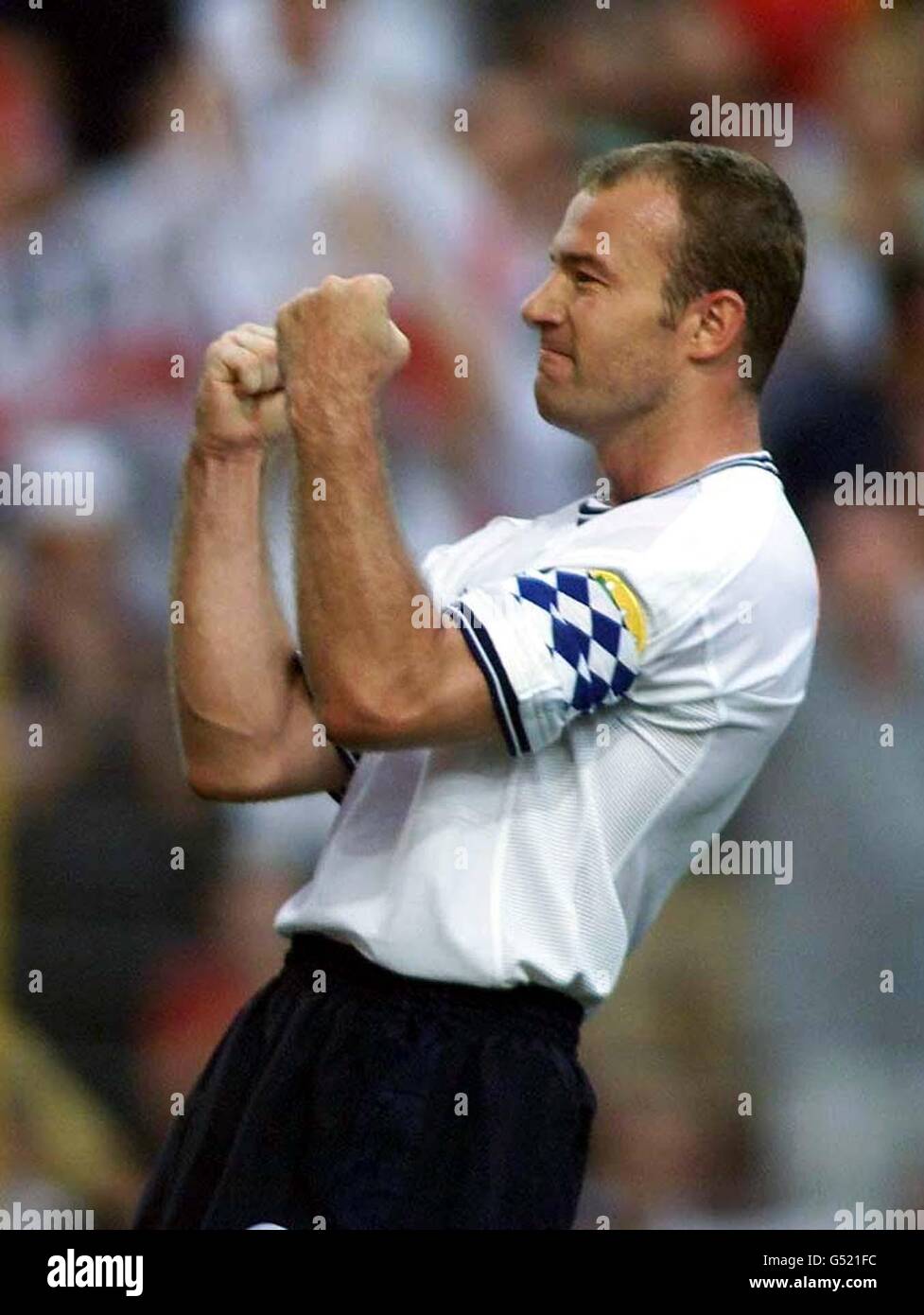 Euro 2000 Eng v Rom Shearer goal Stock Photo - Alamy Euro 2000 Eng v Rom Shearer goal Stock Photo - Alamy