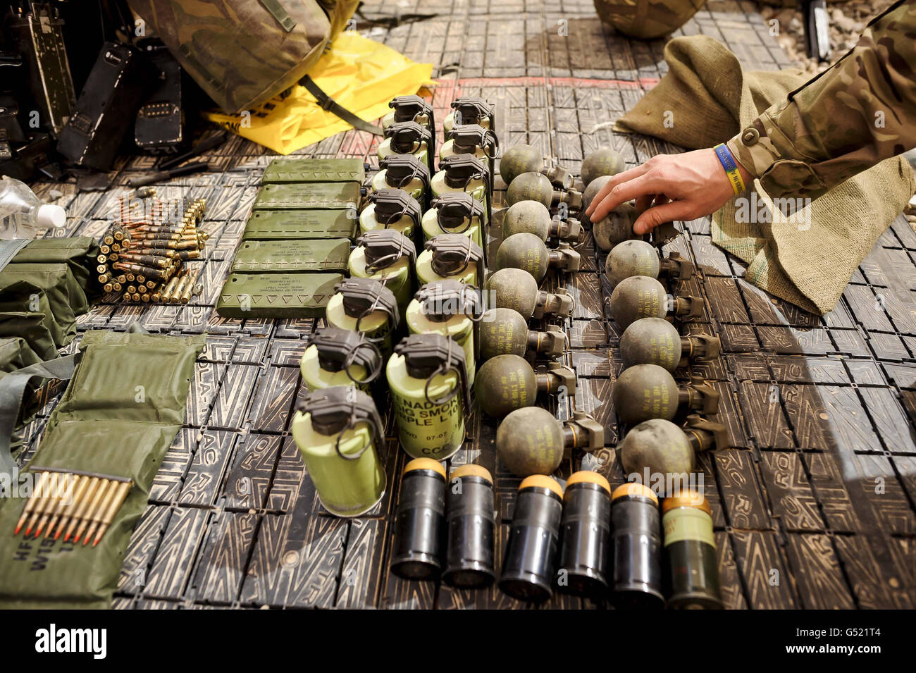 Weapons handover hi-res stock photography and images - Alamy