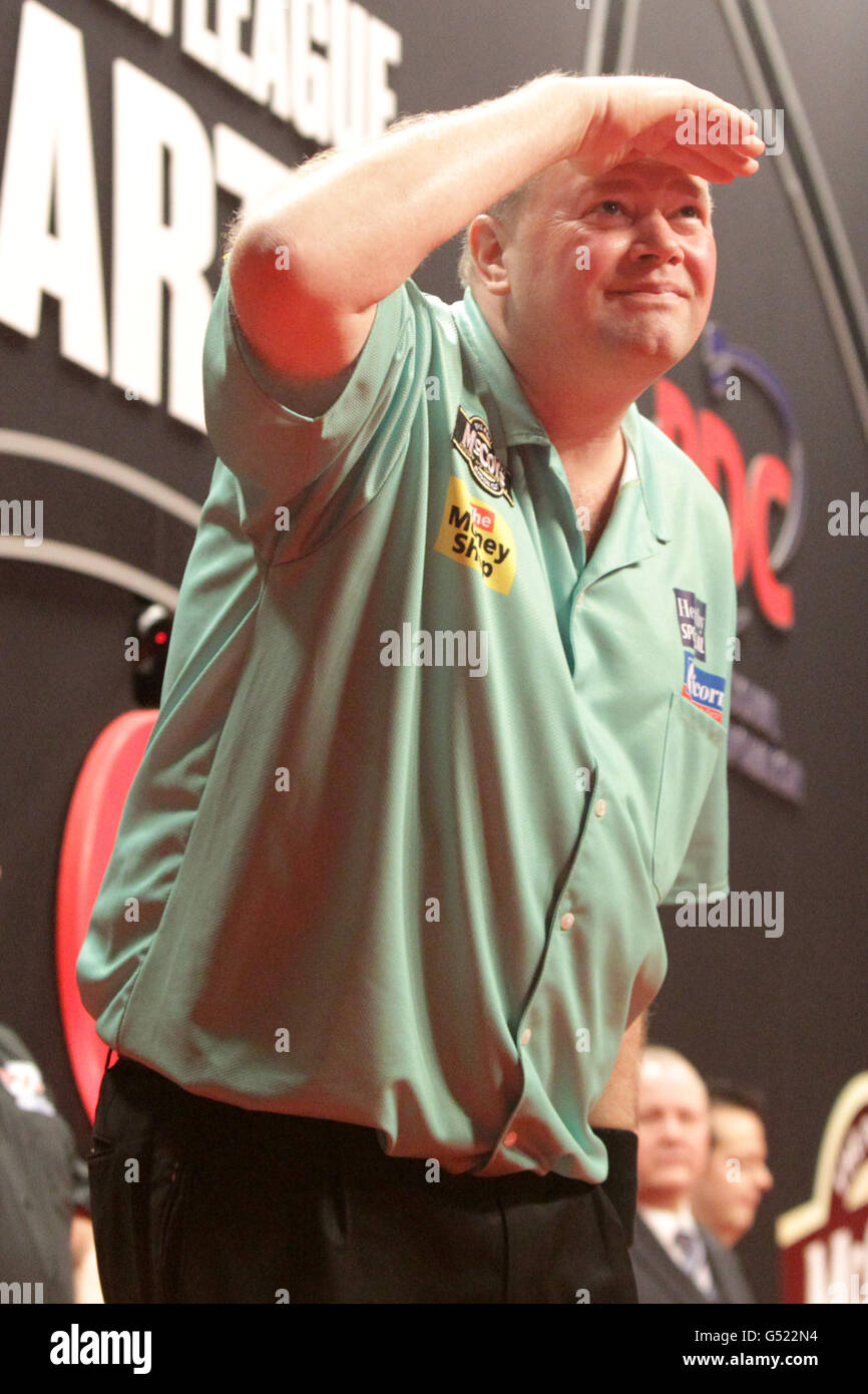 Darts - McCoys Premier League - O2 Arena. Raymond van Barneveld Stock ...