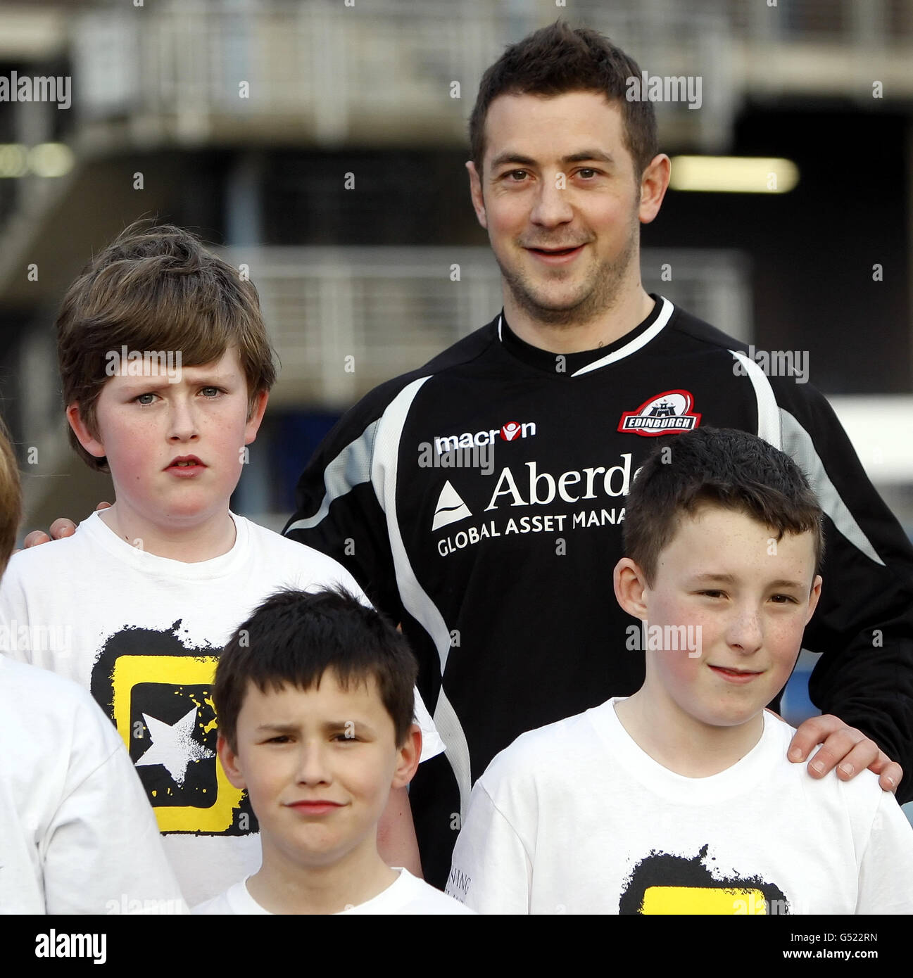 Children dragons hi-res stock photography and images - Alamy