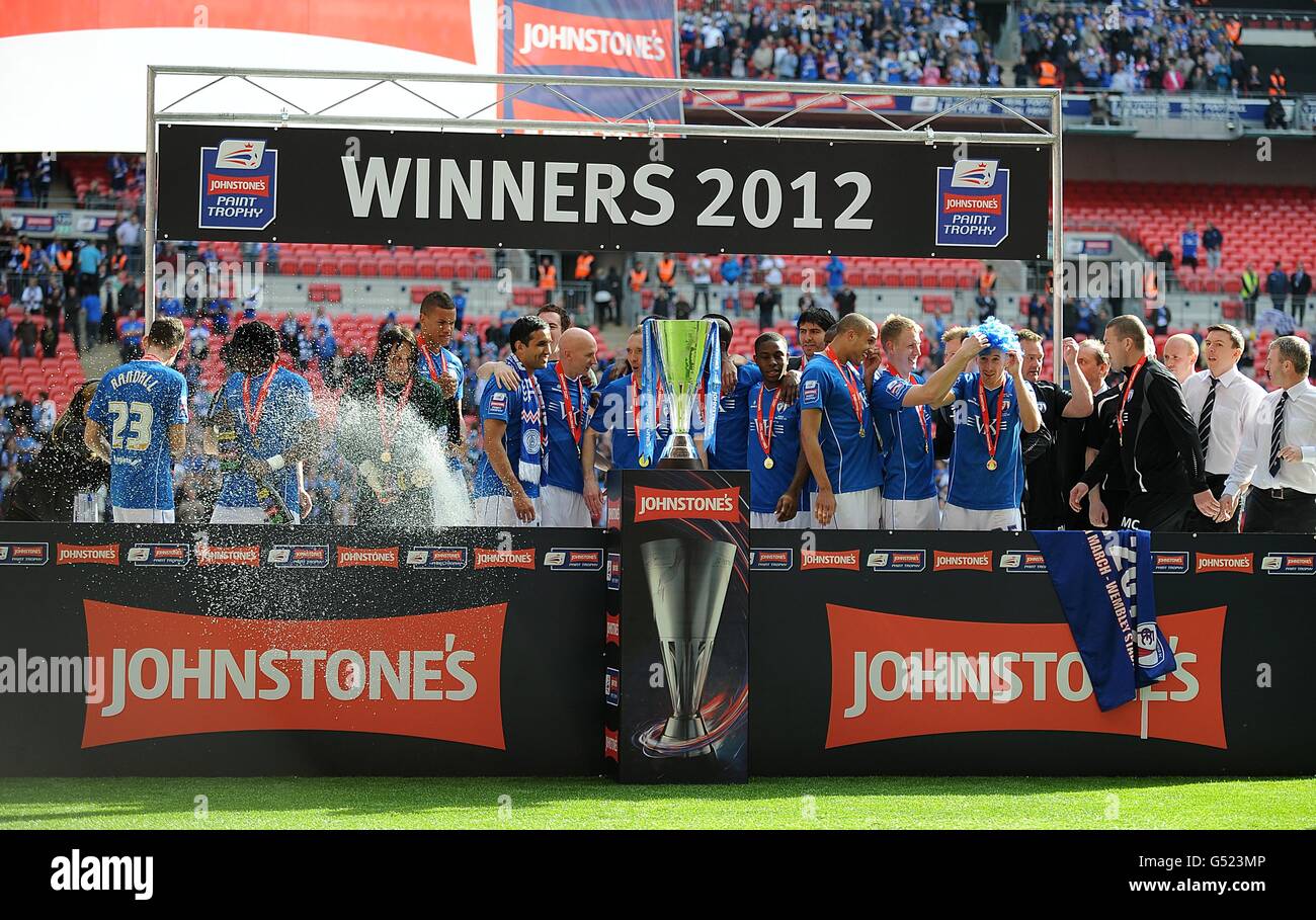 Soccer - Johnstone's Paint Trophy - Final - Chesterfield v Swindon Town ...
