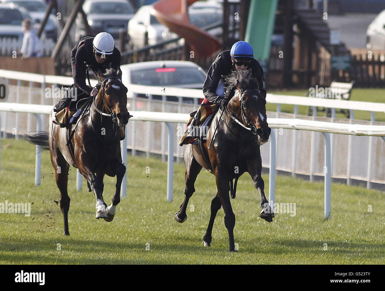 Horse racing the curragh racecourse hi-res stock photography and images ...