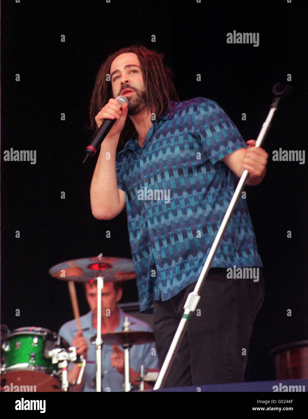 Lead singer of san francisco rock band counting crows hi-res stock ...