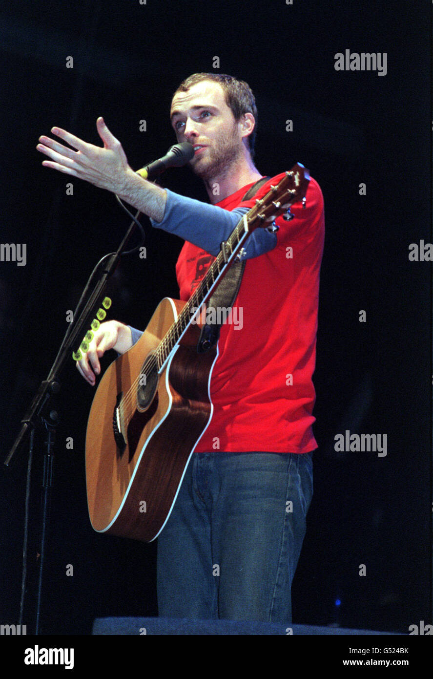Glastonbury 2000 Travis Fran Stock Photo - Alamy