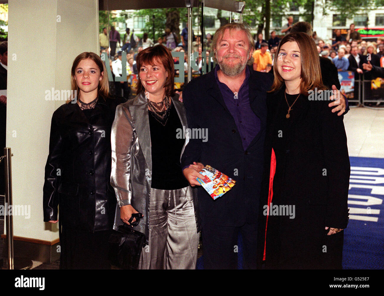 Actor tony haygarth 2nd family premiere animated film chicken run hi ...