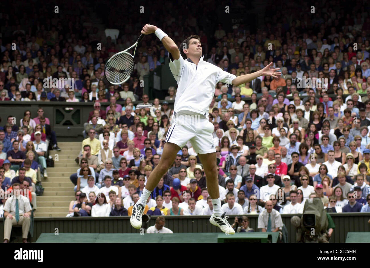 Wimbledon tennis 2000 Henman Stock Photo - Alamy