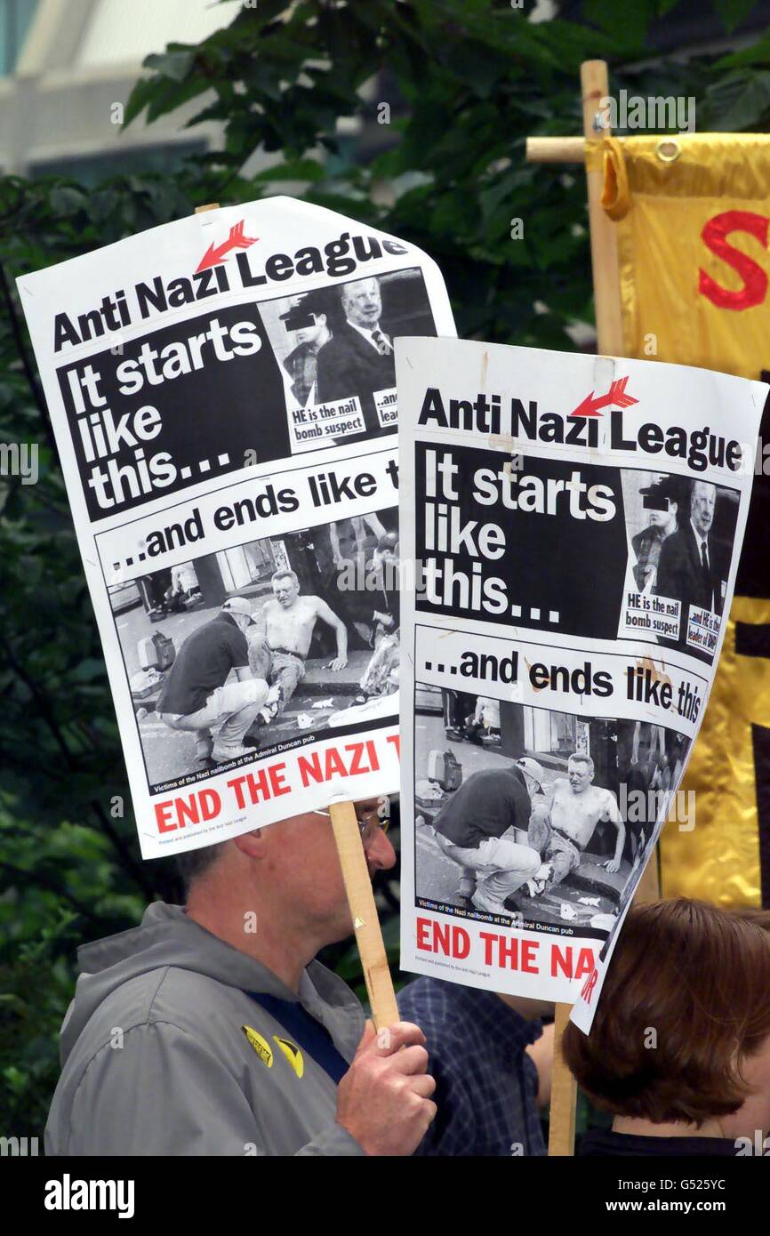 A small anti Nazi demonstration gathers outside the Old Bailey Criminal ...